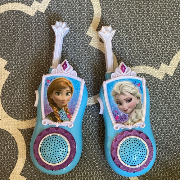 Toys | Disney Frozen 2way Elsa And Anna Radios Walkie Talkie 1 Pair | Poshmark